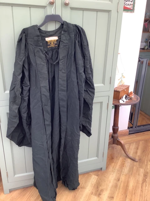 VINTAGE EDE & Ravenscroft graduation gown magistrates gown £24.99 ...