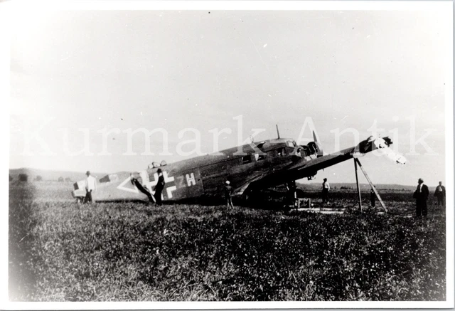 T611 FOTO WEHRMACHT Archiv Repro Luftwaffe Flugzeug Ju52 crash Kennung ...
