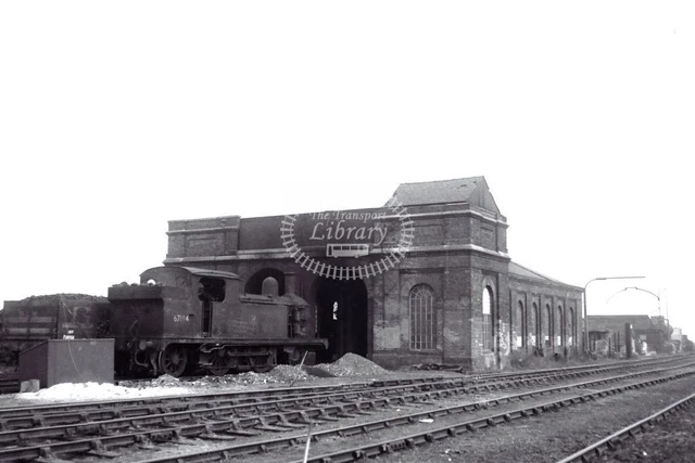 PHOTO BR BRITISH Railways Station Scene - MALDON EAST 1952 1 £1.99 ...