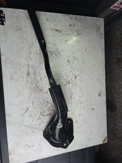 FORD FOCUS MK2 2008 Passenger Side Strut Mount Brace Bracket ...