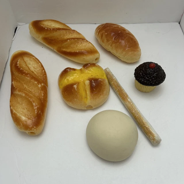 VINTAGE RUBBER BAKERY Toys Realistic Prop Food Bread Rolls Dough ...