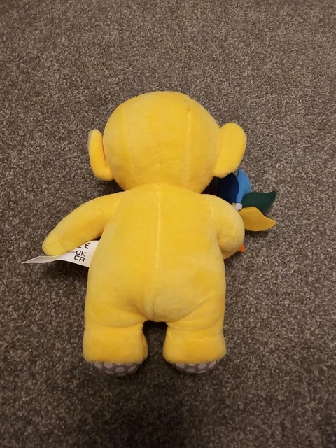 THE TELETUBBIES LAA Laa Holding Flower, Interactive Talking Soft Toy ...