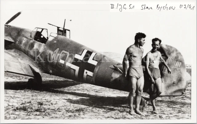 T651 FOTO WEHRMACHT Archiv Repro Luftwaffe Flugzeug Me109 JG51 Emblem ...