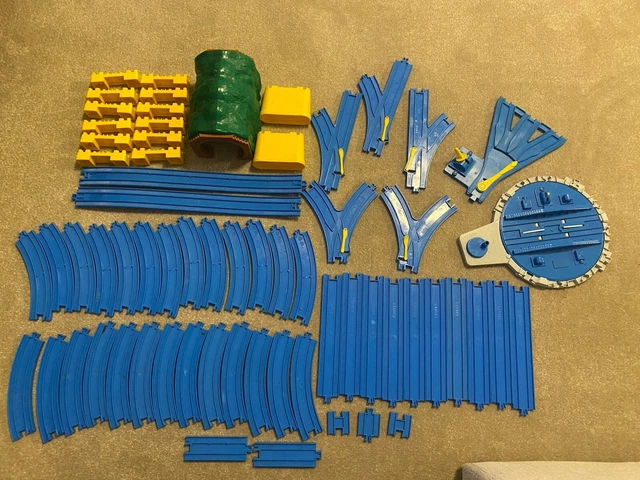 THOMAS AND FRIENDS Trackmaster Blue Track inc Raisers,tunnel ,turntable ...