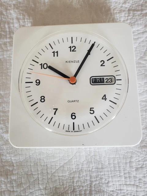 VINTAGE 70'S KIENZLE White Quartz Wall Clock Post Mod Mid Century Plastic EUR 51,46 - PicClick DE
