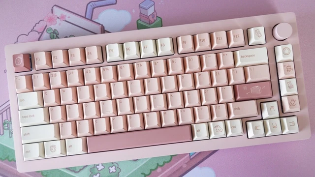 QTUO STRAWBERRY SHORTCAKE bunny PBT cherry profile keycap set £39.50 ...