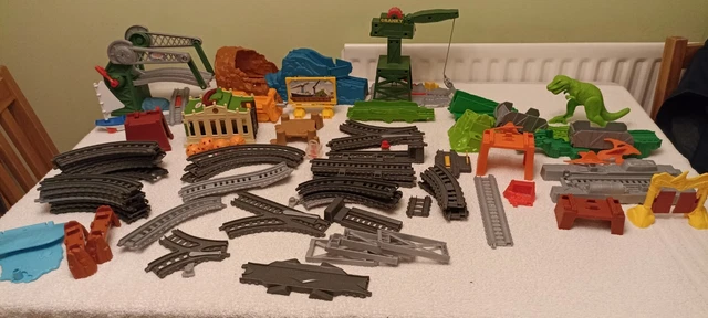 THOMAS & FRIENDS Trackmaster Deluxe Dino Escape Set & Spares Inc Track ...