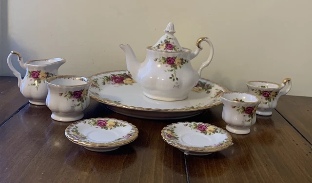 ROYAL ALBERT OLD Country Roses Miniature Mini Tea Set-Cups-Teapot $19. ...