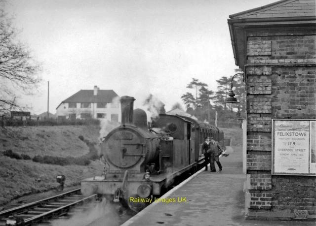 RAILWAY PHOTO - Ongar Station with push-&-pull train to Epping c1957 ...