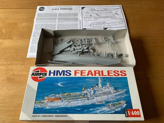 AIRFIX ASSAULT LANDING Ship HMS Fearless (Series 3) Scale 1:600 £13.72 ...