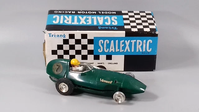 VOITURE DE COURSE Vintage Scalextric C55 Vanwall Fente En Boite Telle ...