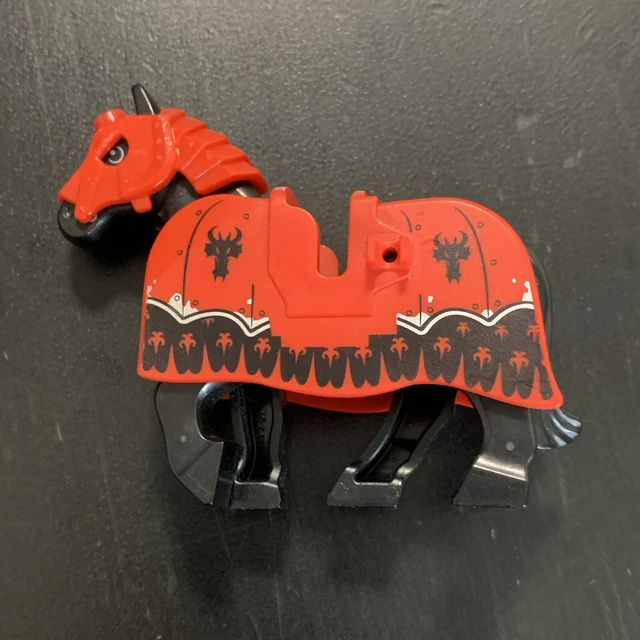 LEGO HORSE ARMORED Red Barding From Set 70402 Gatehouse Raid Black ...