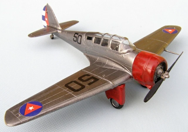 CURTISS WRIGHT CW-19R ,Cuban Air Force 1937,scale 1/72 Hand-made ...