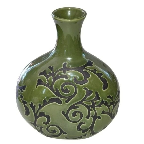 VINTAGE GREEN POTTERY Vase With Embossed Vine Design in Black Color 8in ...