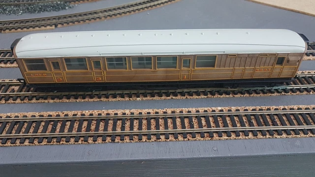 HORNBY LNER TEAK 3rd, 1st and Brake Coach 4237 £7.99 - PicClick UK
