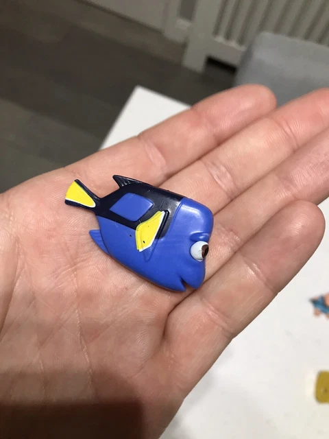 DISNEY PIXAR FINDING Dory Charlie Figure (dorys Dad) Rare Toy Fish $19. ...