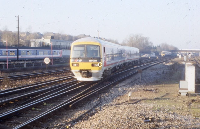 ORIGINAL 35MM BRITISH Railway B.r Slide - Dmu 165002 At Guildford 17/01 ...