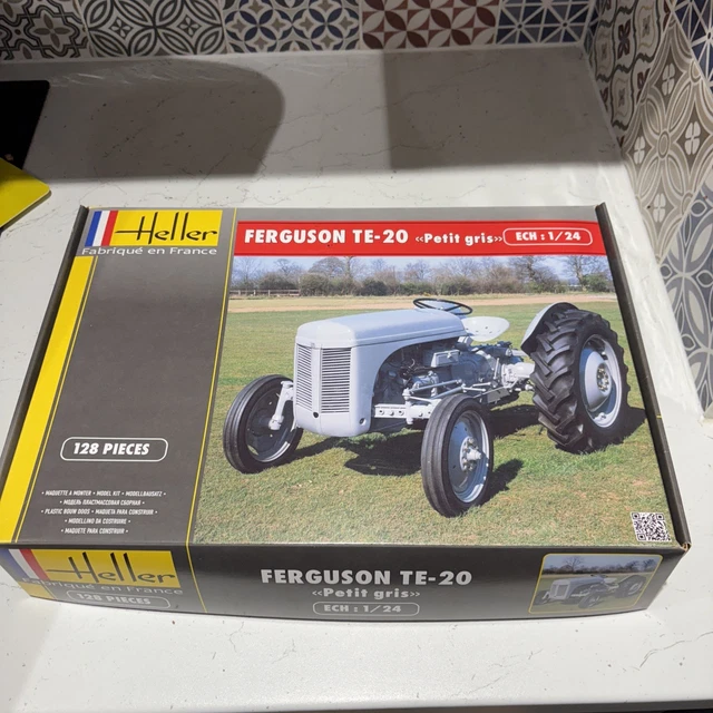 1:24 HELLER 81401 - Ferguson TE-20 Tractor plastic kit £12.94 - PicClick UK