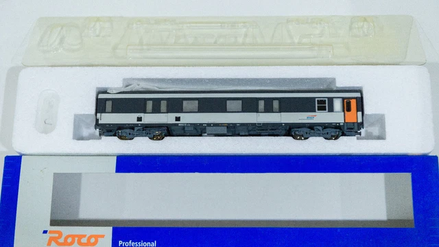ROCO 45590 WAGON fourgon MC76 SNCF casquette corail (HO 1/87) EUR 72,00 ...