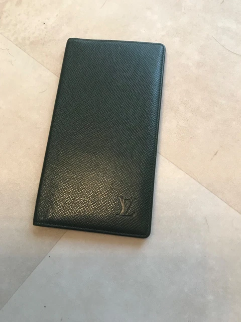 LOUIS VUITTON TAIGA Epicea (Green) Carte Credit Long Wallet £234.69 ...