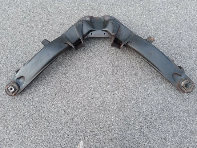 MERCEDES W123 REAR Subframe Suspension Carrier £149.00 - PicClick UK