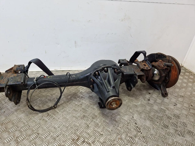 LAND ROVER DEFENDER 90 County Td5 2002 Axle Front TAJ000030 £375.00 ...