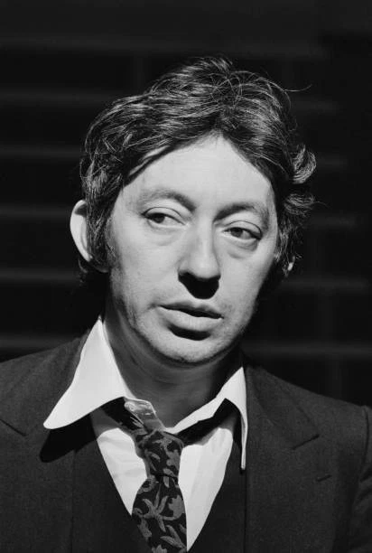 PORTRAIT OF SINGER Serge Gainsbourg in 1968 Historic Old Photo EUR 6,50 ...