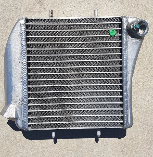 MERCEDES BENZ W204 C63 AMG Oil Cooler Radiator A2095000600 HTN £178.20 ...