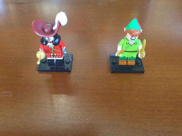 LEGO CAPTAIN HOOK & Peter Pan Disney series 1 Mini Figures + Weapons. £ ...