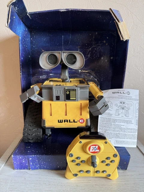 THINKWAY TOYS DISNEY Pixar Character WALL-E Robot RC Toy & Remote ...