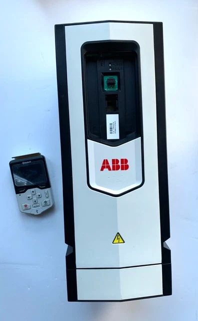 ABB ACS880-01-07A2-3 +E200+R700 3,0kW 8A 380-415Vac 3fase 5,5kVA IP21 0 ...