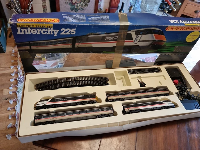 HORNBY R696 INTERCITY 225 Train Set £50.00 - PicClick UK