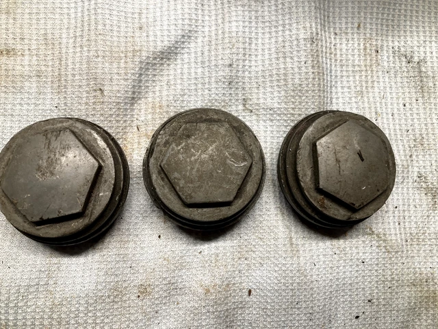 VINTAGE HEAVY ALLOY aftermarket finned Triumph pre unit rocker caps for ...