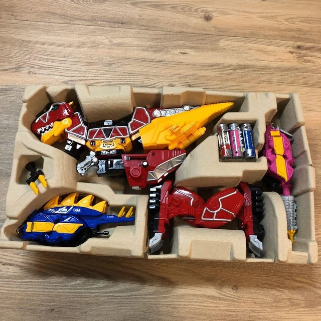 POWER RANGERS DINO Charge Kyoryuger DX Kyoryuzin Megazord Kyoryujin ...