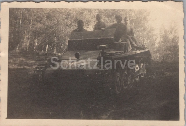 FOTO, PANZER-REGIMENT 7, Panzer Fahrschule mit Notek Scheinwerfer (MJ ...