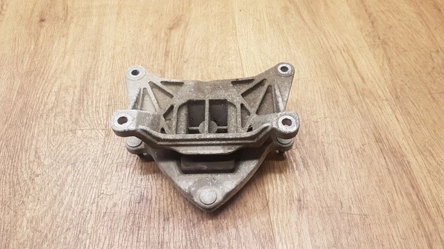 MERCEDES-BENZ GLC X253 C253 2019 gearbox mount A2052402500 Petrol 1kW ...