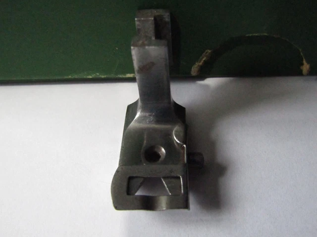 VINTAGE SINGER SEWING -Early Braiding Foot,With Plate Low Shank £5.92 ...