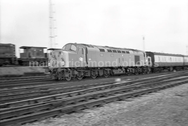 YORK DRINGHOUSES CLASS 40 no. 281 1970's Railway Negative RN283 £3.99 ...