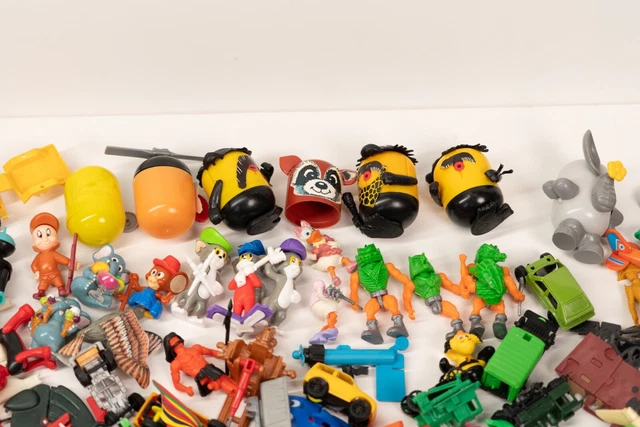 MASSIVE VINTAGE 1980'S Kinder Surprise Toy Bundle Lot, Disney, Looney ...