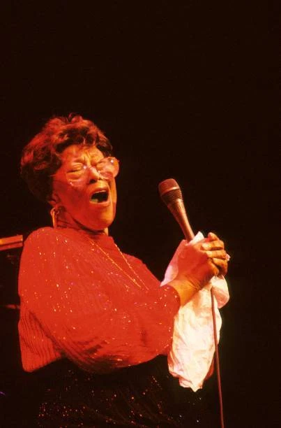 JAZZ SINGER ELLA Fitzgerald Performs Live On Stage 1990 Singer Music ...
