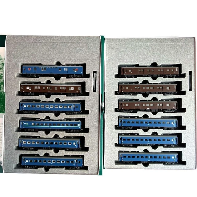 KATO N GAUGE Niseko Express 12-Car Set Basic + Expansion Passenger Cars ...