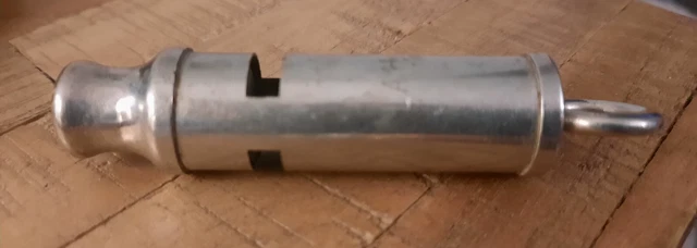 ANCIEN SIFFLET DE Scout "La Hutte" En Metal EUR 12,00 - PicClick FR