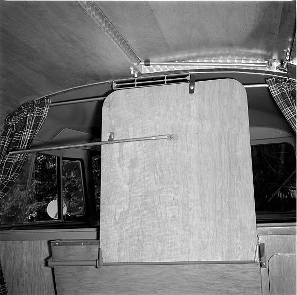 VW KAMPER BUS 1956 Old Car Road Test Photo 9 $9.00 - PicClick AU