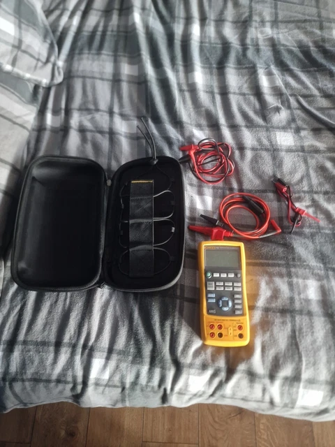 FLUKE 724 TEMPERATURE Multifunction Process Calibrator £800.00 ...