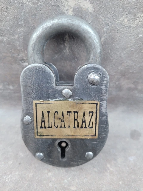 REPRODUCTION ALCATRAZ PRISON Working Cast Iron Large Lock Padlock With ...
