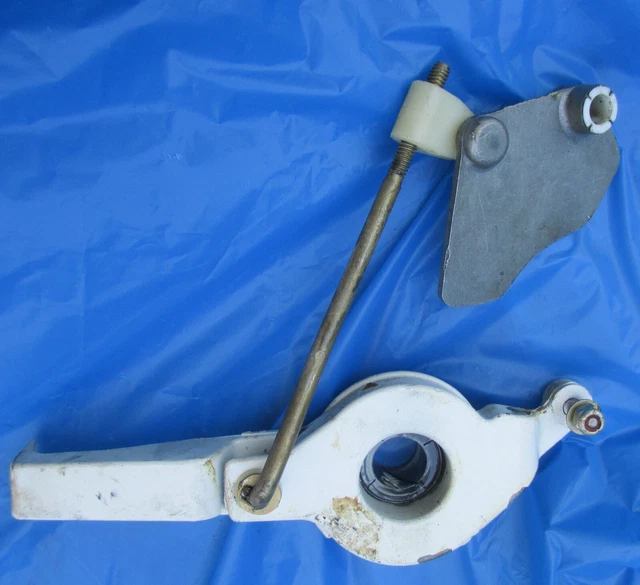 JOHNSON EVINRUDE 70 HP OMC MOTOR THROTTLE LINKAGE FUEL SPEED OUTBOARD ...