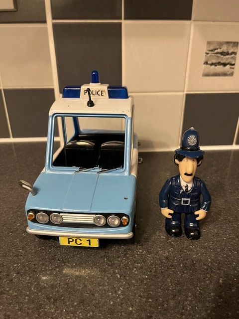 POSTMAN PAT - Large Friction Police Car & PC Selby Figure £7.00 ...