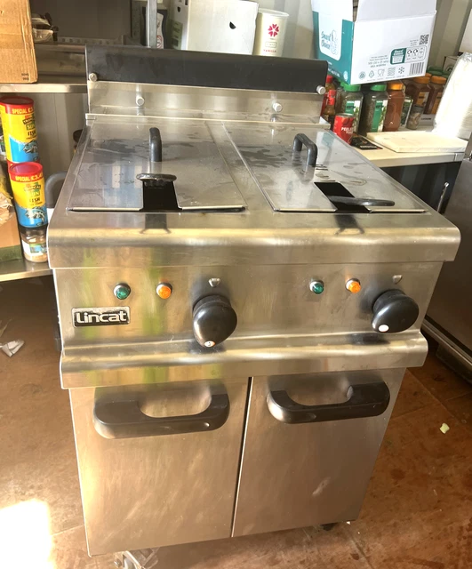 LINCAT OPUS COMMERCIAL Deep Fat Fryer Twin tank 415v FWO 60cm w x 75cm ...