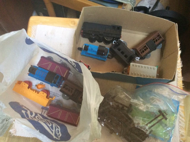 THOMAS THE TANK engine ertl figures lunch box boxes miniature set £80. ...
