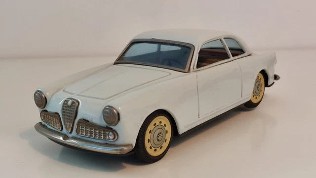 VINTAGE BANDAI ALFA Romeo Giulietta tin toy friction old model car ...
